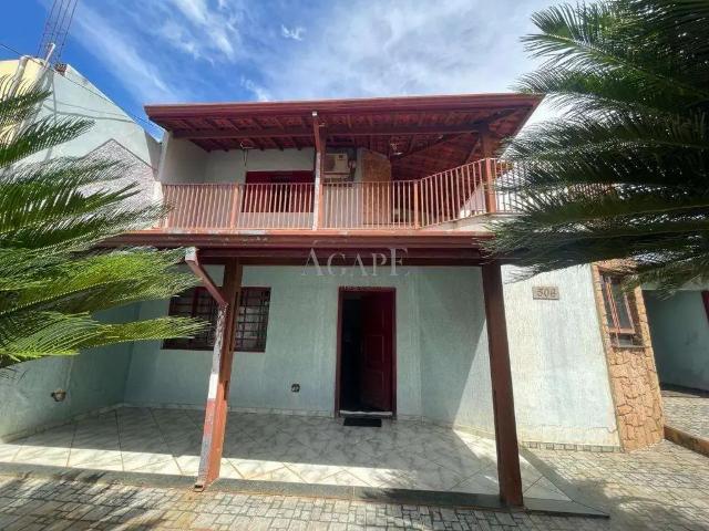 Casa / Sobrado para Venda em Artur Nogueira/SP Centro 6 Quartos