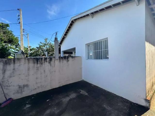 Casa / Sobrado para Venda em Artur Nogueira/SP Itamaraty 4 Quartos