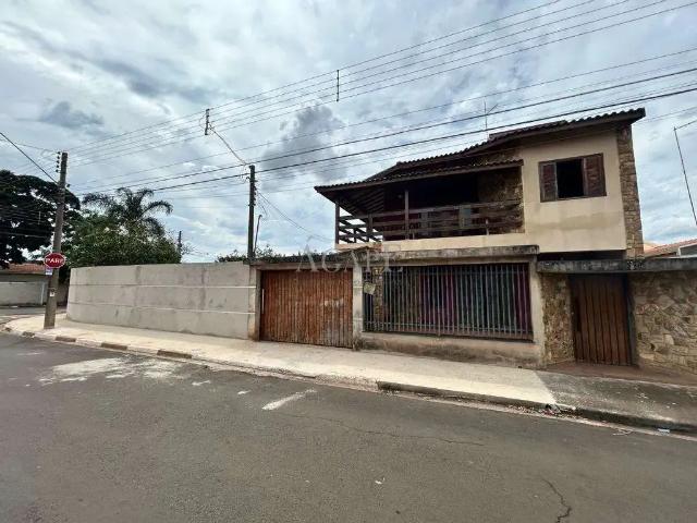 Casa / Sobrado para Venda em Artur Nogueira/SP Jardim Arrivabene II 3 Quartos