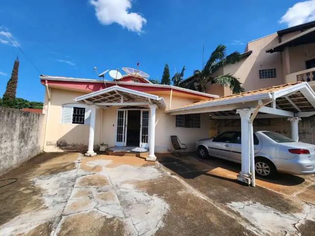 Casa / Sobrado para Venda em Artur Nogueira/SP Jardim Arrivabene 4 Quartos
