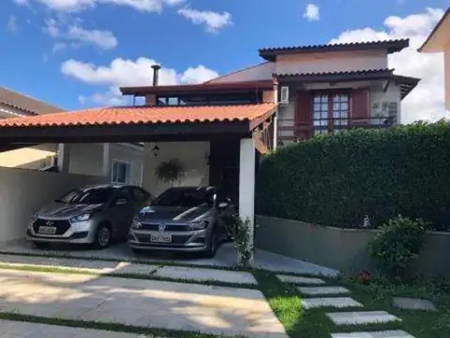 Casa / Sobrado para Venda em Arujá/SP Arujá 5 3 Quartos