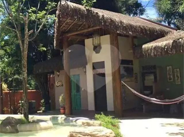 Casa / Sobrado para Venda em Arujá/SP Arujázinho I, II e III 4 Quartos
