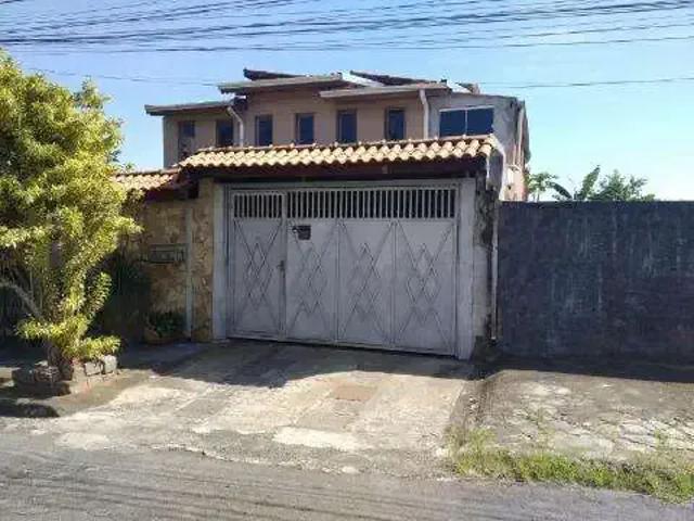 Casa / Sobrado para Venda em Arujá/SP Jordanópolis 5 Quartos