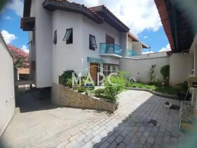 Casa / Sobrado para Venda em Arujá/SP Jordanópolis 5 Quartos