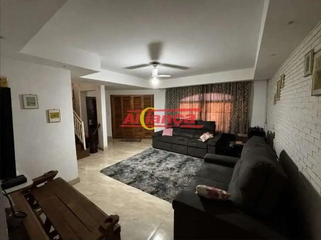 Casa / Sobrado para Venda em Arujá/SP Jordanópolis 3 Quartos