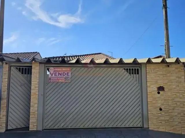 Casa / Sobrado para Venda em Arujá/SP Jordanópolis 3 Quartos