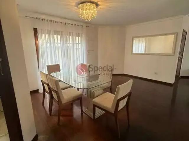 Casa / Sobrado para Venda em Arujá/SP Perová 4 Quartos