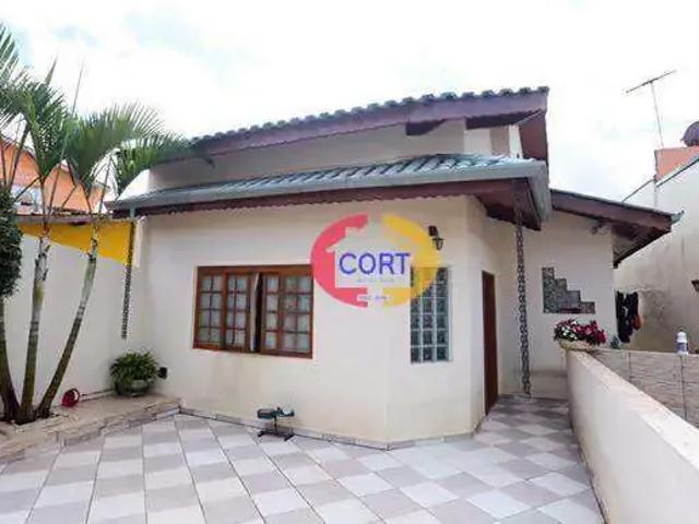 Casa / Sobrado para Venda em Arujá/SP Portão 3 Quartos