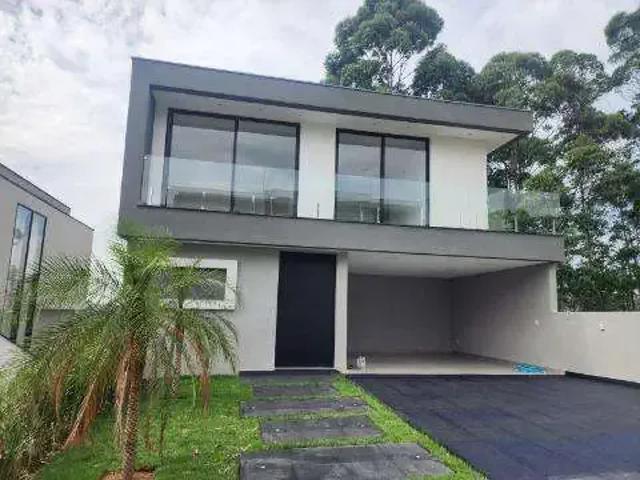 Casa / Sobrado para Venda em Arujá/SP Residencial Real Park 4 Quartos
