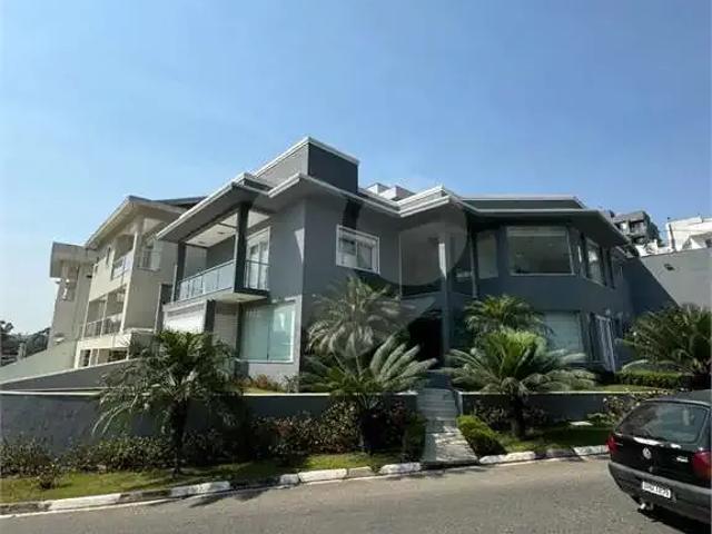 Casa / Sobrado para Venda em Arujá/SP Residencial Real Park 4 Quartos