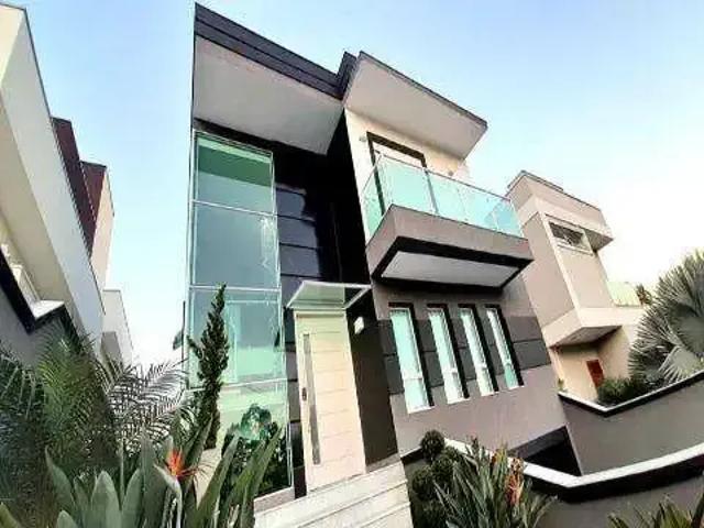 Casa / Sobrado para Venda em Arujá/SP Residencial Real Park 3 Quartos