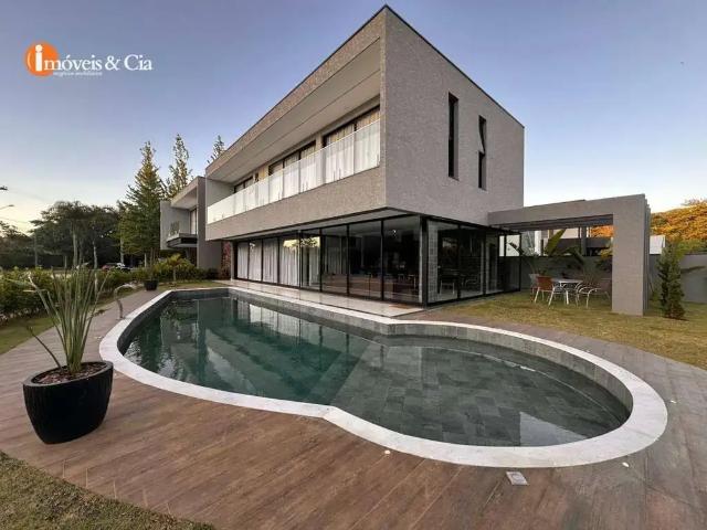 Casa / Sobrado para Venda em Atibaia/SP Condomínio Figueira Garden 4 Quartos