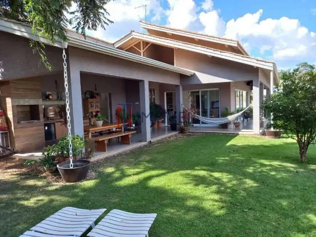 Casa / Sobrado para Venda em Atibaia/SP Condomínio Parque das Garças I 3 Quartos