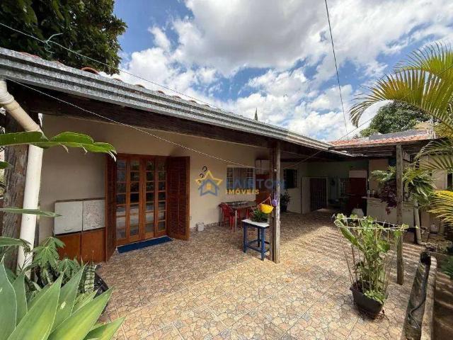 Casa / Sobrado para Venda em Atibaia/SP Campos de Atibaia 4 Quartos