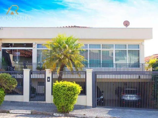 Casa / Sobrado para Venda em Atibaia/SP Centro 3 Quartos