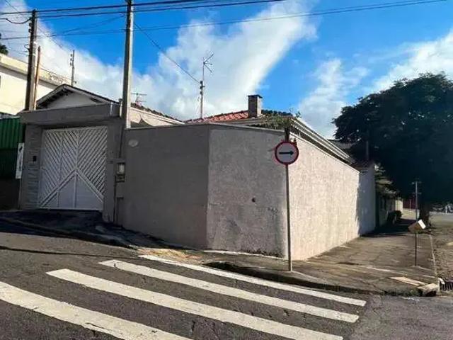 Casa / Sobrado para Venda em Atibaia/SP Centro 3 Quartos