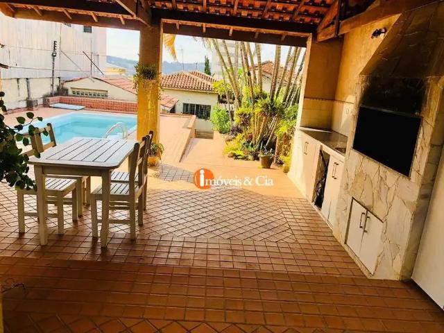 Casa / Sobrado para Venda em Atibaia/SP Centro 3 Quartos
