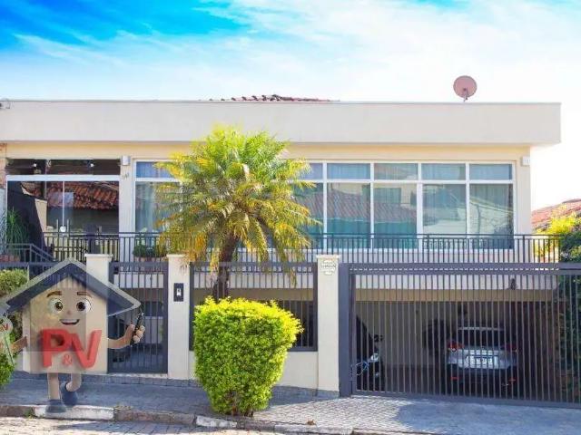 Casa / Sobrado para Venda em Atibaia/SP Centro 3 Quartos