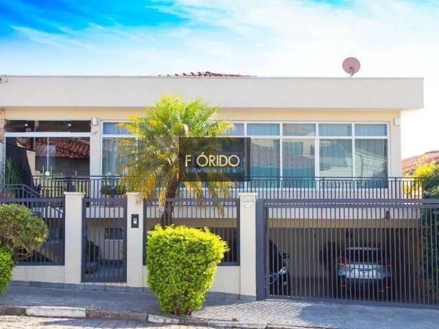 Casa / Sobrado para Venda em Atibaia/SP Centro 5 Quartos