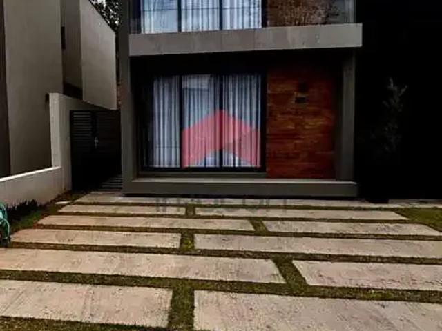 Casa / Sobrado para Venda em Atibaia/SP Chácaras Interlagos 3 Quartos