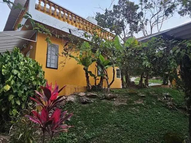Casa / Sobrado para Venda em Atibaia/SP Guaxinduva 4 Quartos