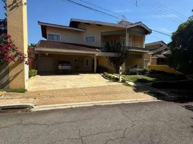 Casa / Sobrado para Venda em Atibaia/SP Iara 4 Quartos