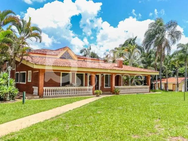 Casa / Sobrado para Venda em Atibaia/SP Itapetininga 6 Quartos