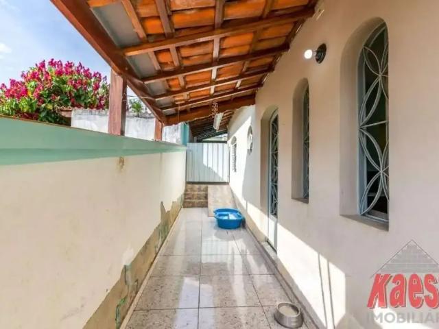Casa / Sobrado para Venda em Atibaia/SP Jardim Alvinópolis 3 Quartos
