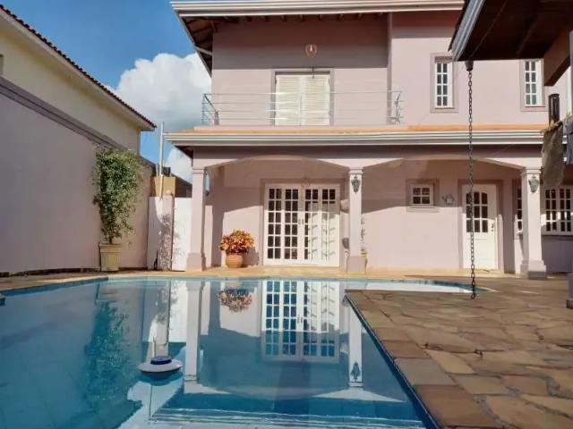 Casa / Sobrado para Venda em Atibaia/SP Jardim Itaperi 3 Quartos