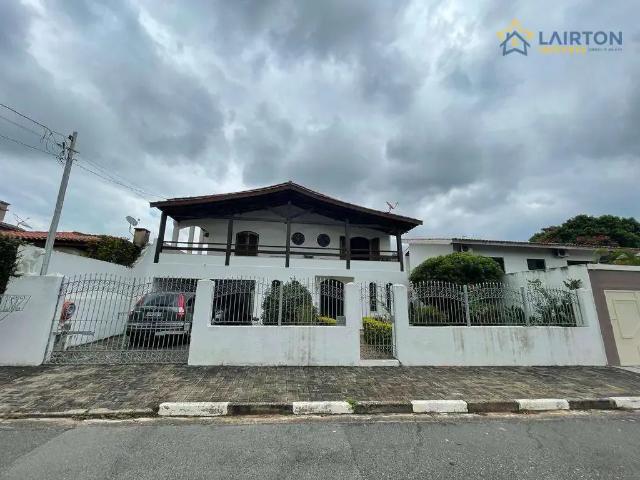 Casa / Sobrado para Venda em Atibaia/SP Jardim Itaperi 4 Quartos