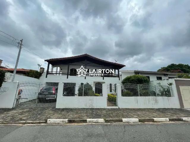 Casa / Sobrado para Venda em Atibaia/SP Jardim Itaperi 4 Quartos