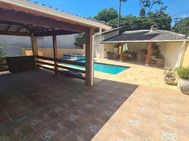 Casa / Sobrado para Venda em Atibaia/SP Jardim Paulista 3 Quartos