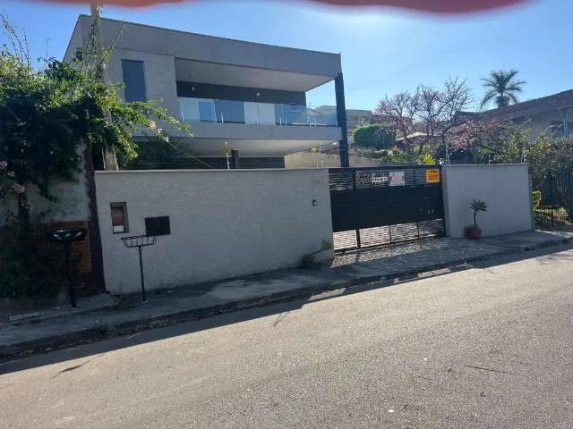 Casa / Sobrado para Venda em Atibaia/SP Jardim Paulista 4 Quartos