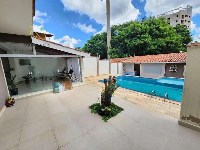 Casa / Sobrado para Venda em Atibaia/SP Jardim Paulista 5 Quartos