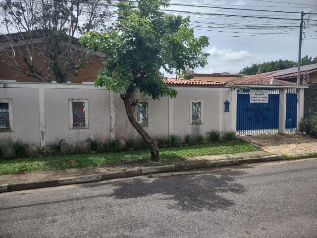 Casa / Sobrado para Venda em Atibaia/SP Loteamento Jardim Morumbi 4 Quartos