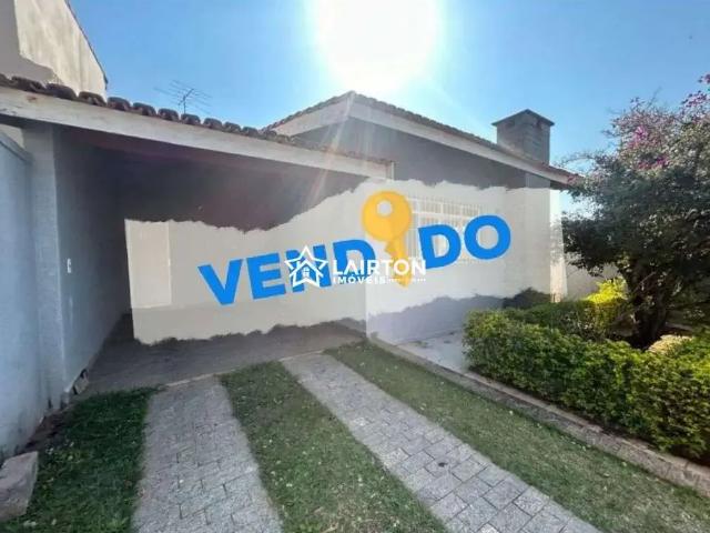 Casa / Sobrado para Venda em Atibaia/SP Loteamento Loanda 4 Quartos