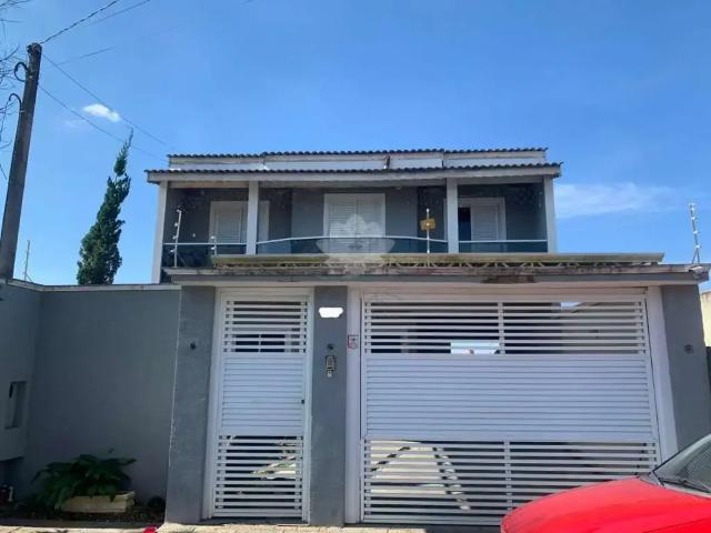 Casa / Sobrado para Venda em Atibaia/SP Nova Cerejeira 5 Quartos