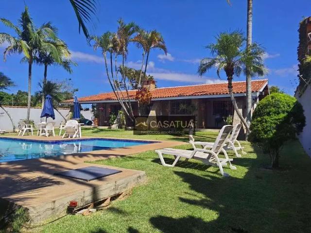 Casa / Sobrado para Venda em Atibaia/SP Nova Gardênia 4 Quartos
