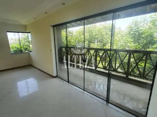 Casa / Sobrado para Venda em Atibaia/SP Nova Gardênia 4 Quartos