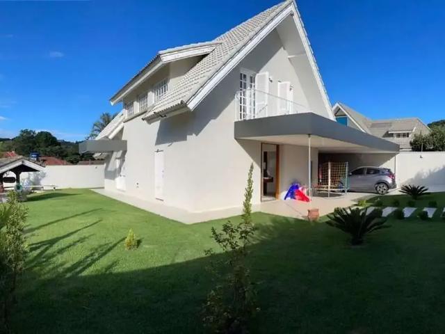 Casa / Sobrado para Venda em Atibaia/SP Nova Gardênia 4 Quartos