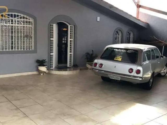 Casa / Sobrado para Venda em Atibaia/SP Nova Gardênia 3 Quartos