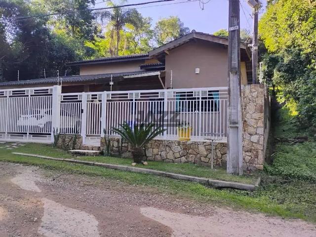 Casa / Sobrado para Venda em Atibaia/SP Parque Residencial Itaguaçu 5 Quartos