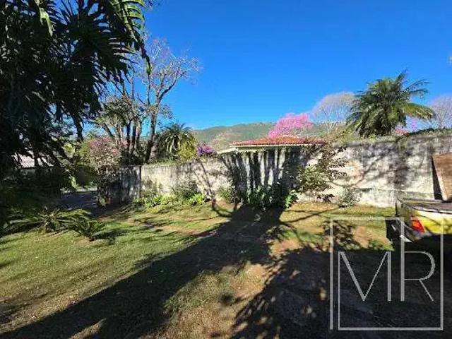 Casa / Sobrado para Venda em Atibaia/SP Retiro das Fontes 4 Quartos