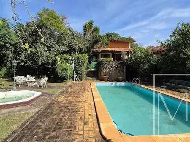 Casa / Sobrado para Venda em Atibaia/SP Retiro das Fontes 6 Quartos