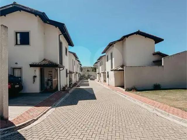 Casa / Sobrado para Venda em Atibaia/SP Ribeirão dos Porcos 3 Quartos