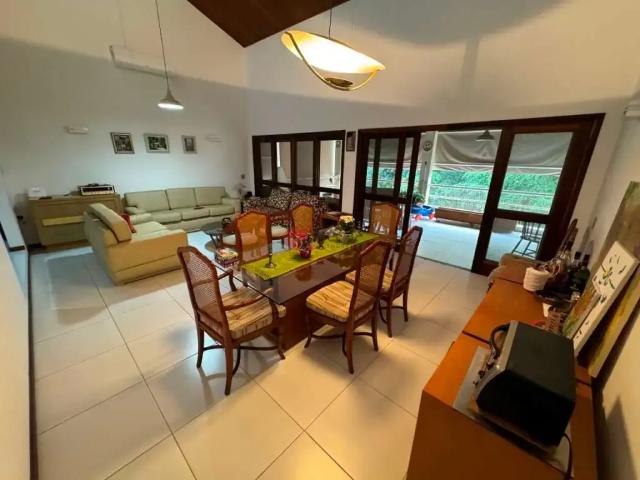 Casa / Sobrado para Venda em Atibaia/SP Tanque 7 Quartos