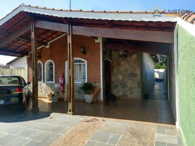 Casa / Sobrado para Venda em Atibaia/SP Vila Thais 3 Quartos