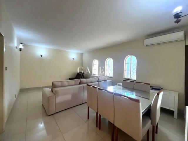 Casa / Sobrado para Venda em Atibaia/SP Vila Thais 3 Quartos