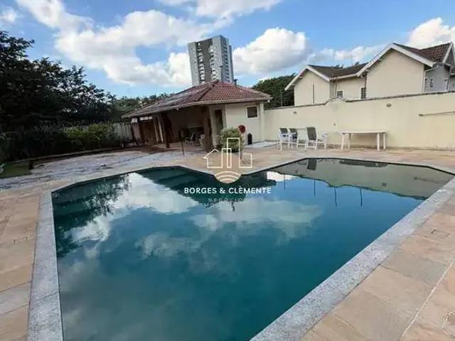 Casa / Sobrado para Venda em Atibaia/SP Vila Thais 3 Quartos