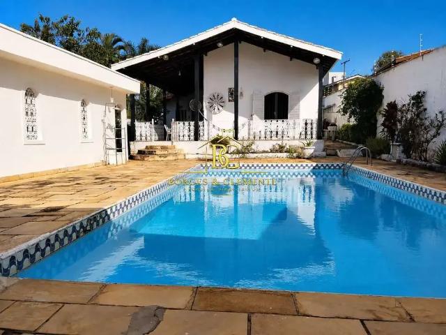 Casa / Sobrado para Venda em Atibaia/SP Vila Esperia ou Giglio 4 Quartos